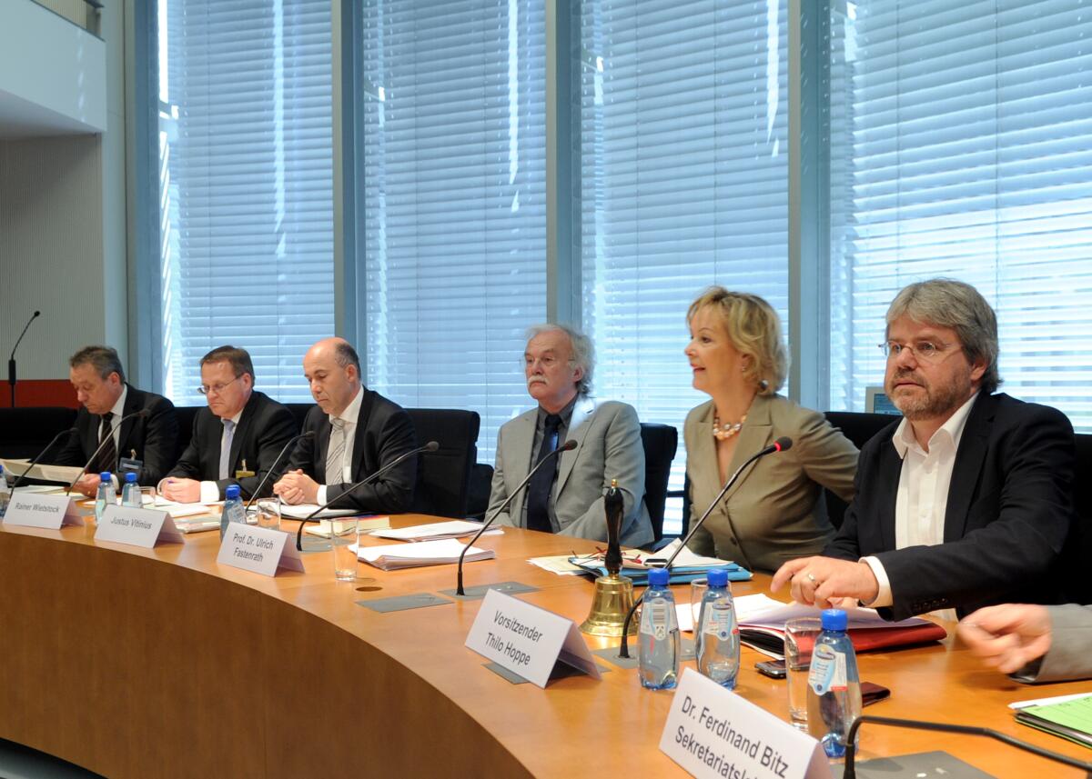 Deutscher Bundestag - Bilddatenbank - Hoppe, Thilo Paul-Löbe-Haus ...