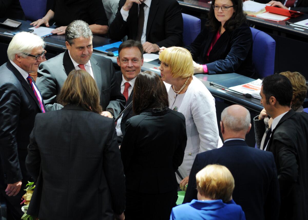 Deutscher Bundestag - Bilddatenbank - Roth, Claudia; Oppermann, Thomas; Gabriel, Sigmar ...