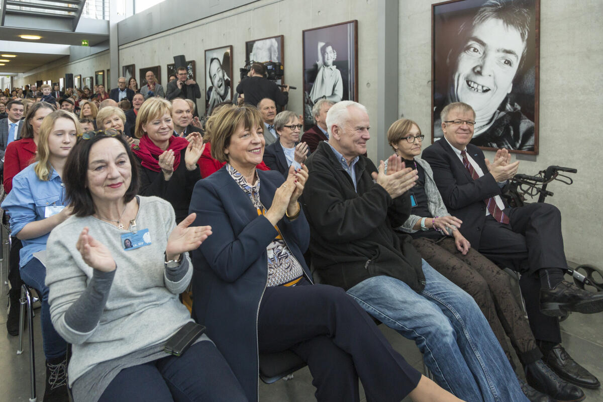 Deutscher Bundestag - Bilddatenbank - Schmidt, Ulla; Rakete, Jim ...